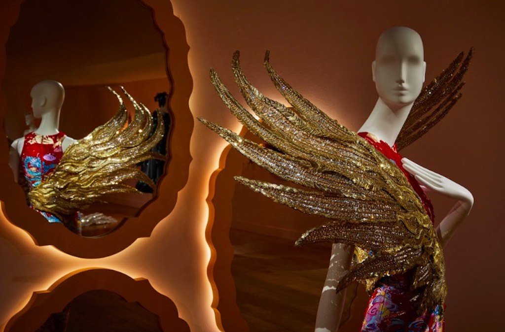 La alta costura de Guo Pei y la vida de Yves Saint Laurent estarán ...