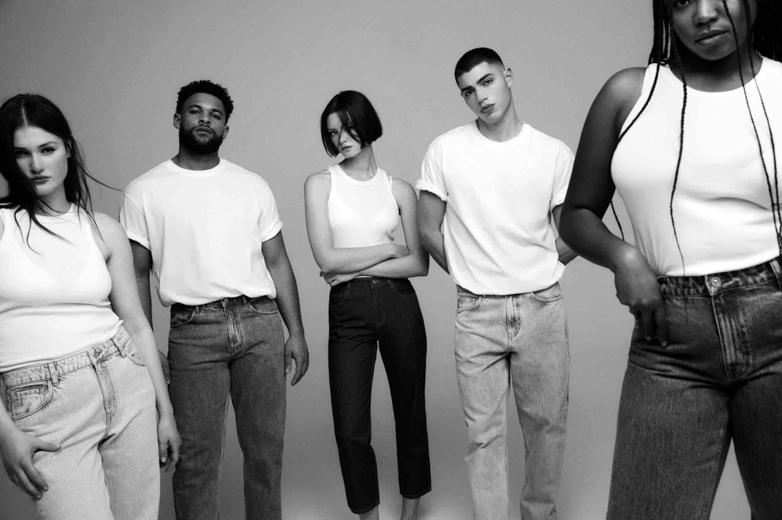 Lefties lanza su cápsula #denim con diseños que resisten mejor al ...